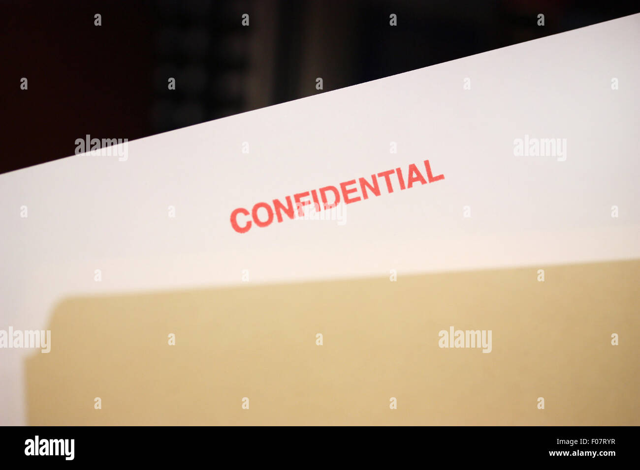 Rapport confidentiel Banque de photographies et d’images à haute ...