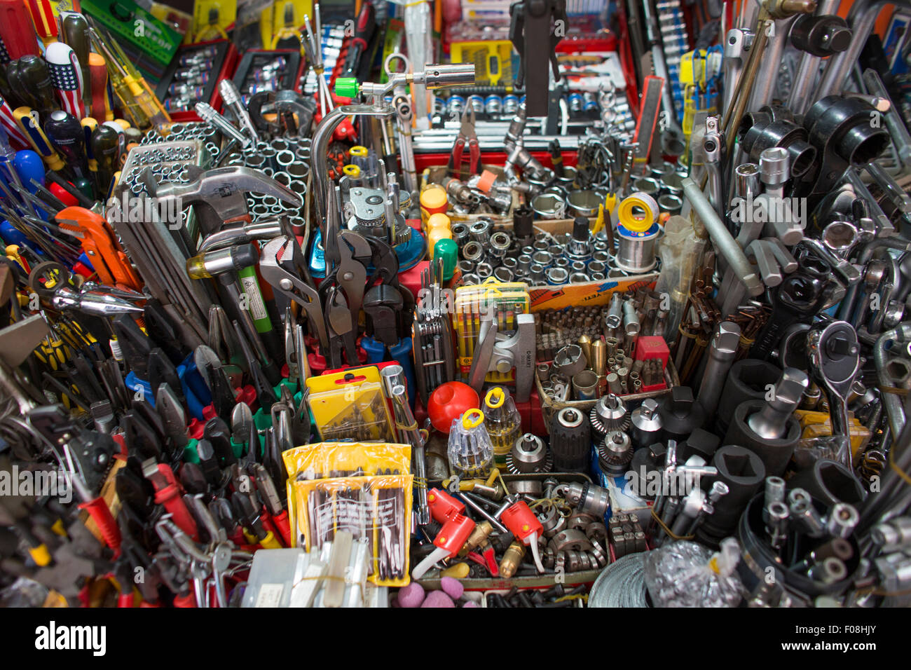 Quincaillerie et outillage Banque de photographies et d’images à haute ...