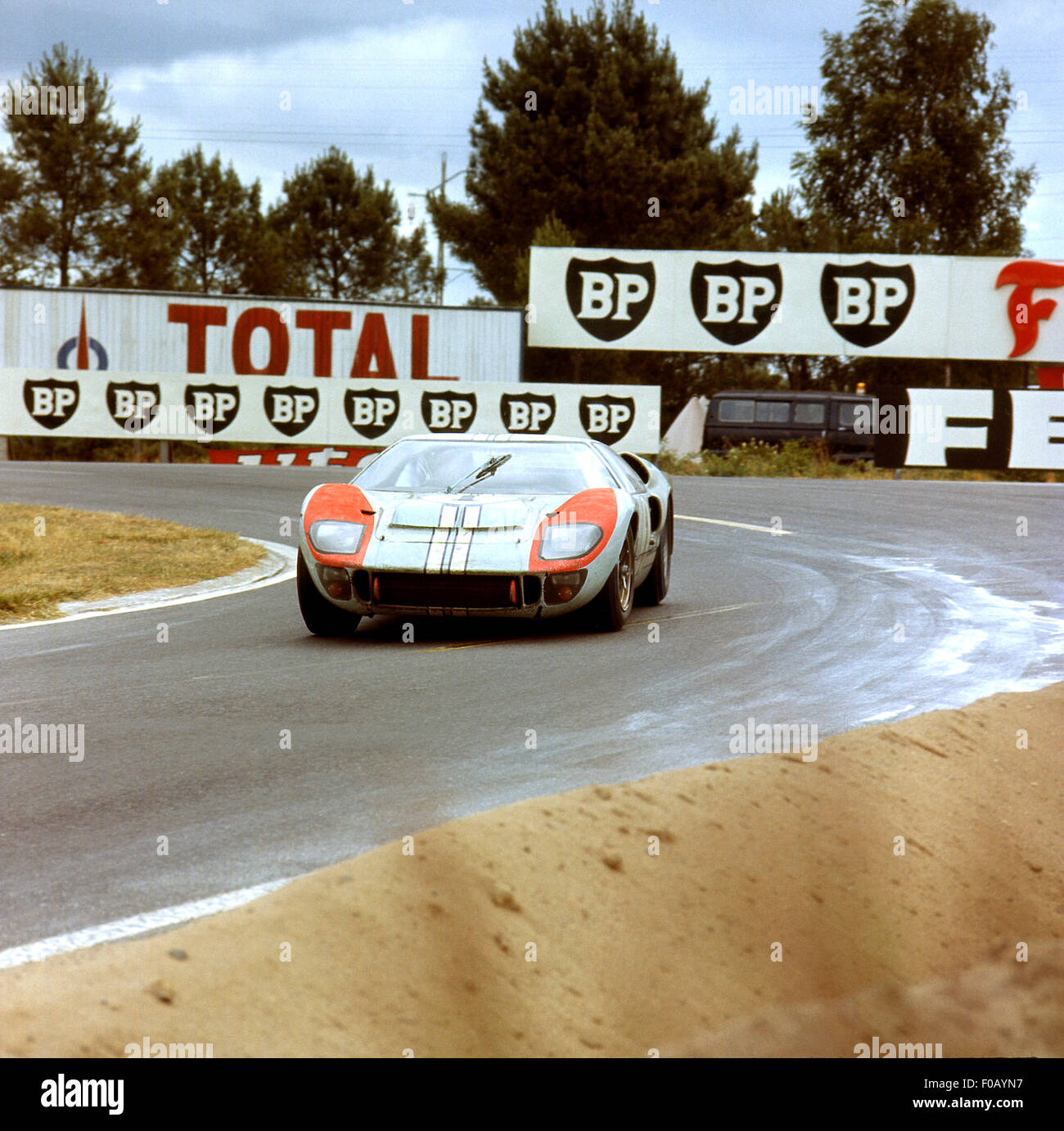 Le mans 1966 ford gt40 ken miles Banque de photographies et d’images à ...