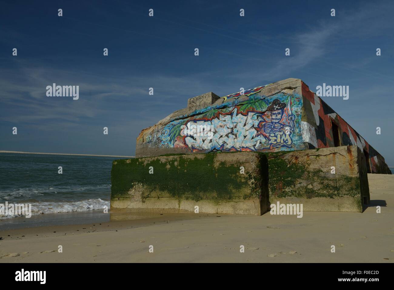 Plage, sable,France,WW2 BUNKER,minimum Photo Stock - Alamy