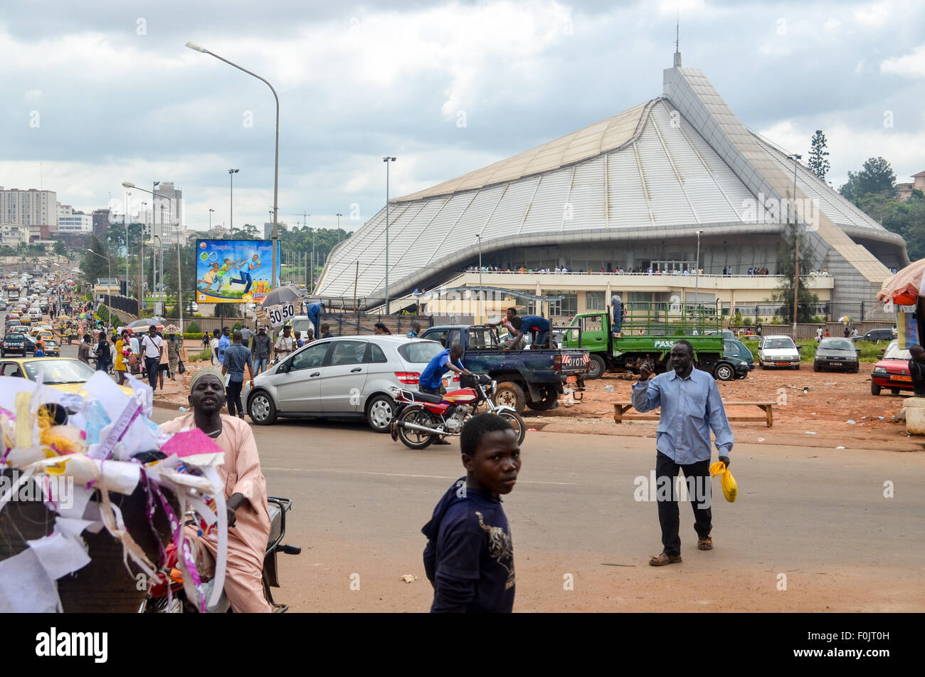 Yaounde cameroon architecture Banque de photographies et d’images à ...