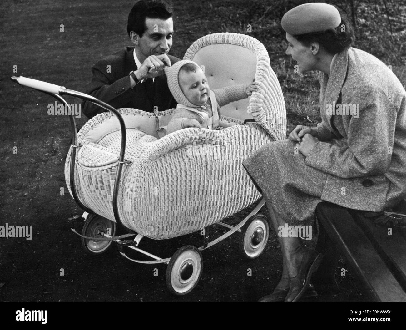 Enfant des années 1950 Banque de photographies et d’images à haute ...