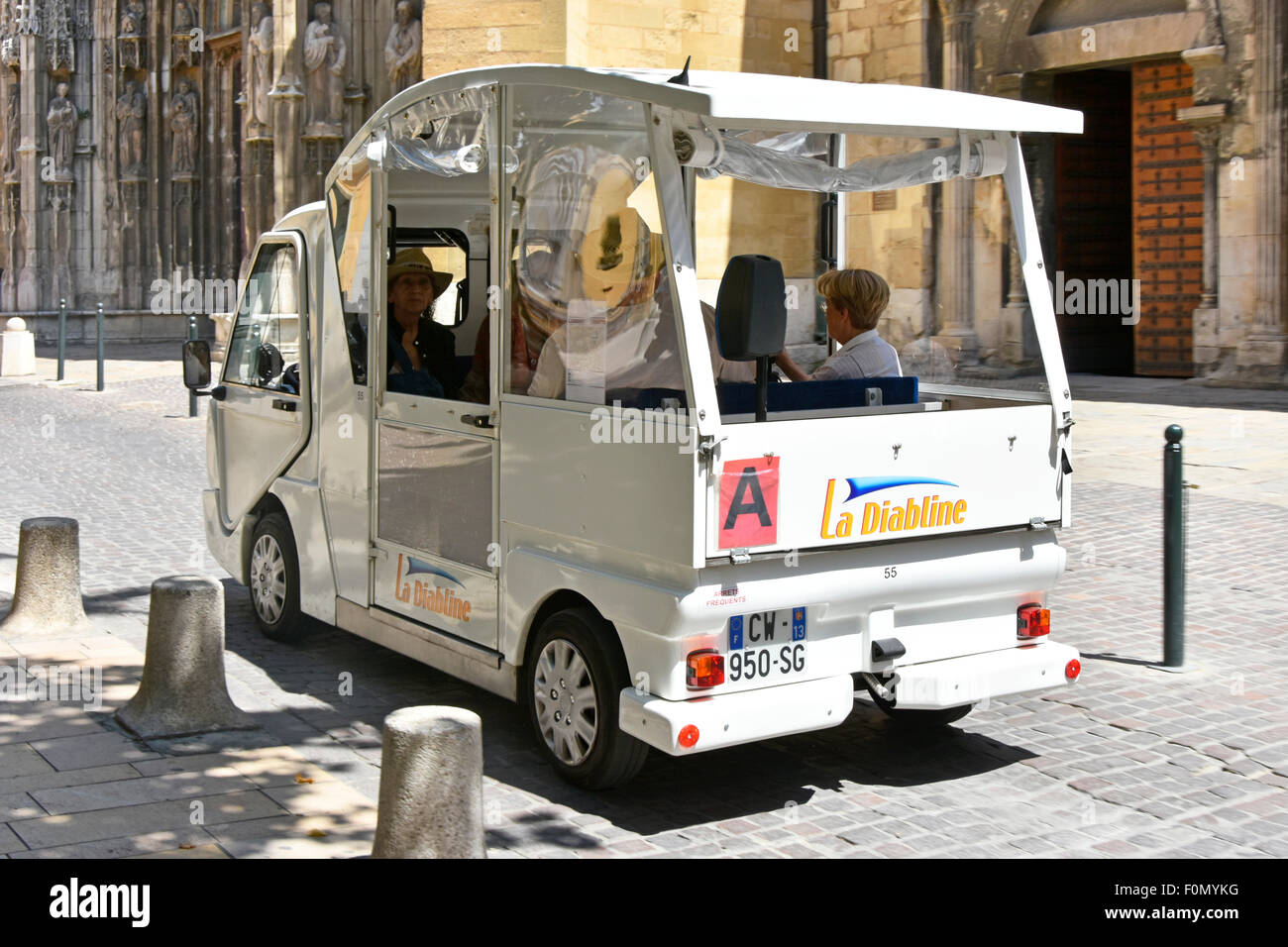 Aix en Provence France electric voiture taxi ou petit bus 'La Diabline ...