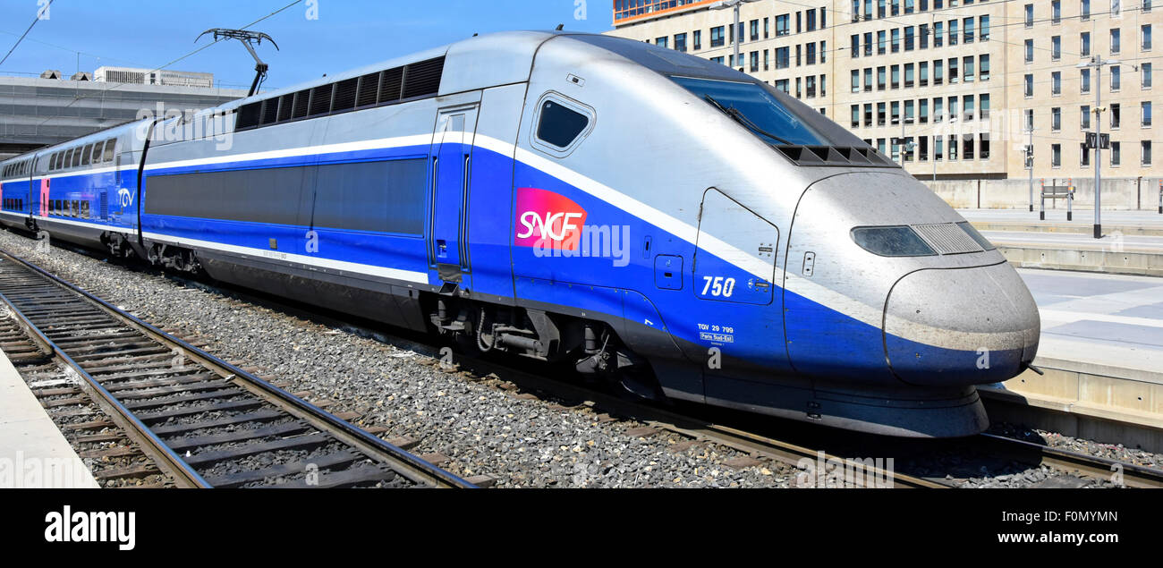 Sncf trains Banque de photographies et d’images à haute résolution - Alamy