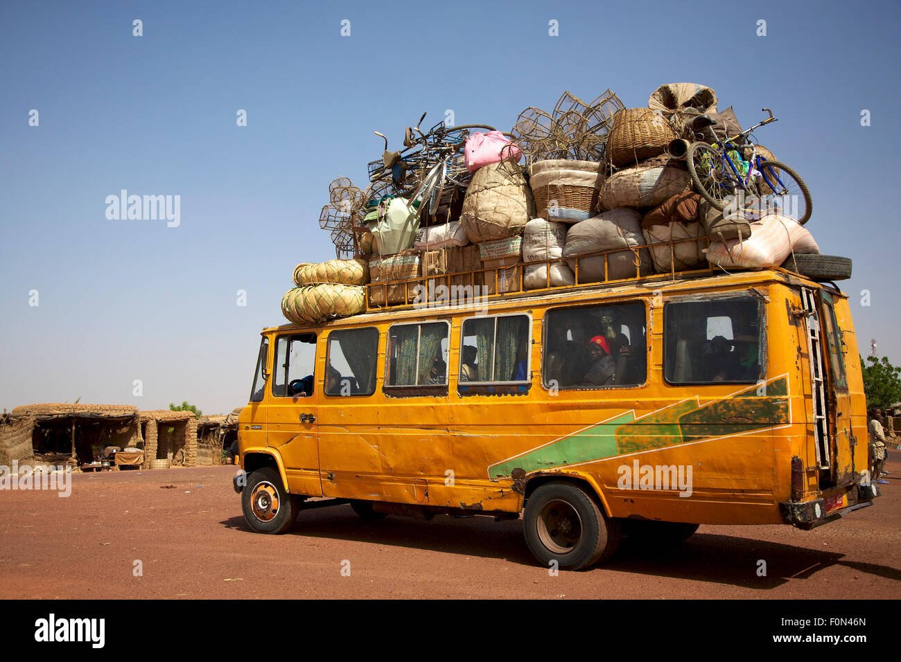 Transports marchandises afrique Banque de photographies et d’images à ...