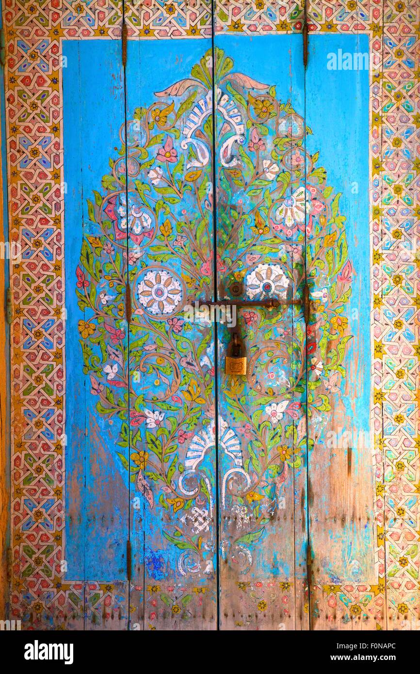 Porte décorative traditionnelle marocaine, Rabat, Maroc, Afrique du ...