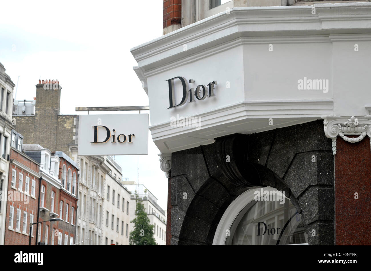 Le dior Banque de photographies et d’images à haute résolution - Alamy