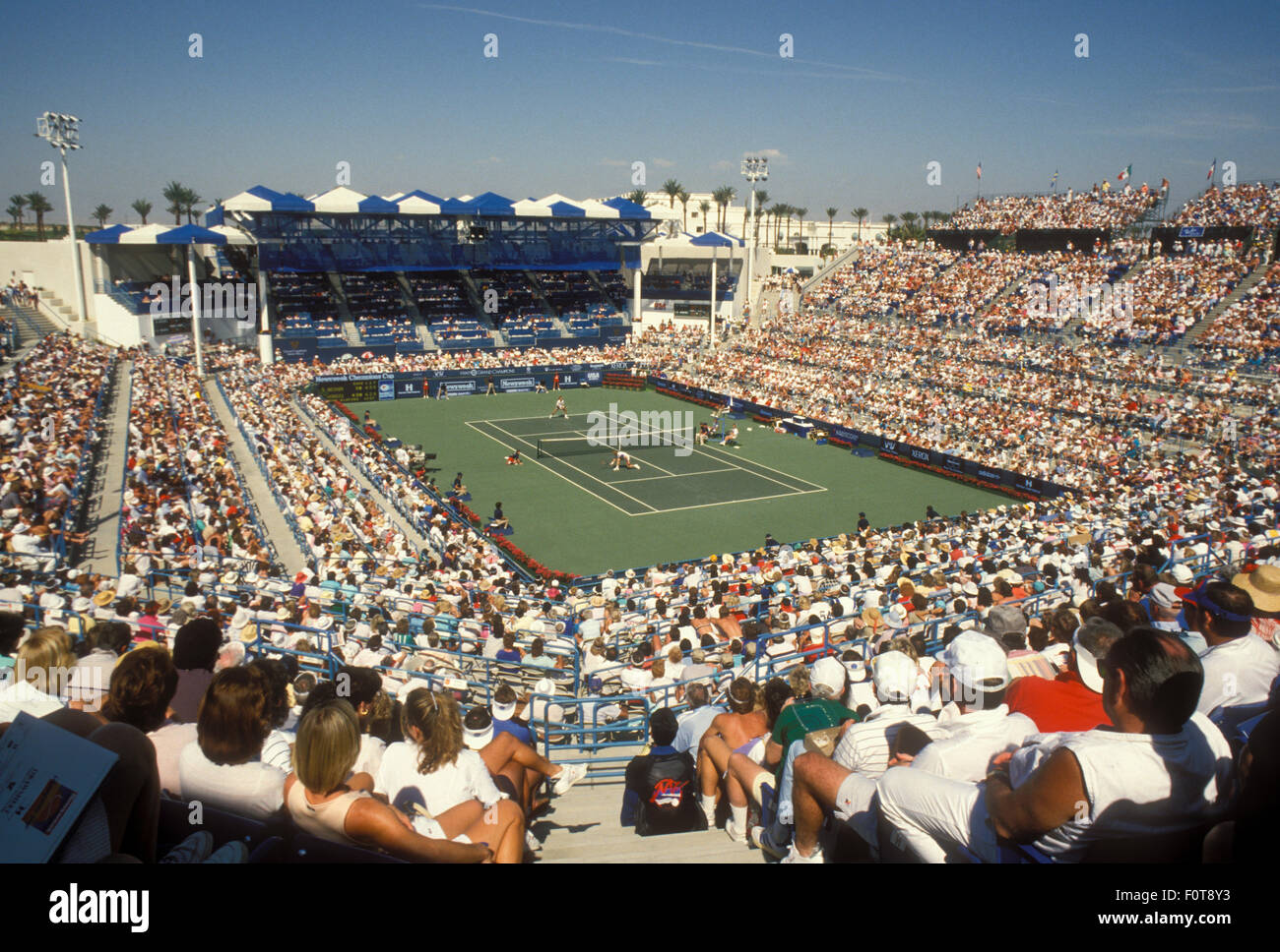 Spectateurs dans le stade Banque de photographies et d’images à haute ...