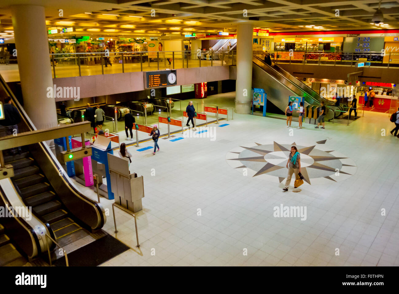 Helsinki metro Banque de photographies et d’images à haute résolution ...