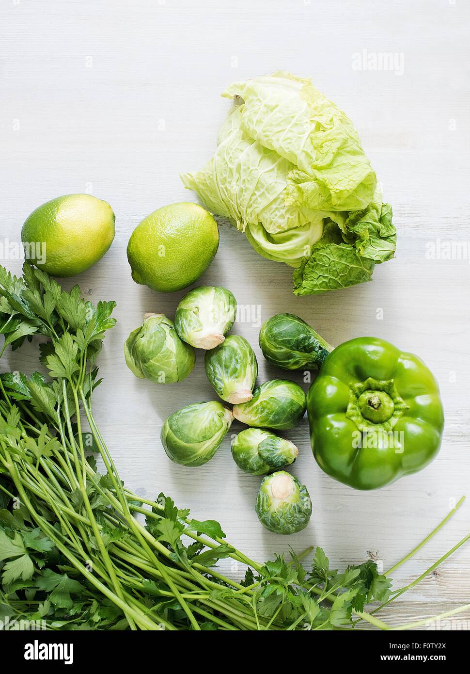 Nature morte fruits legumes Banque de photographies et d’images à haute résolution - Alamy