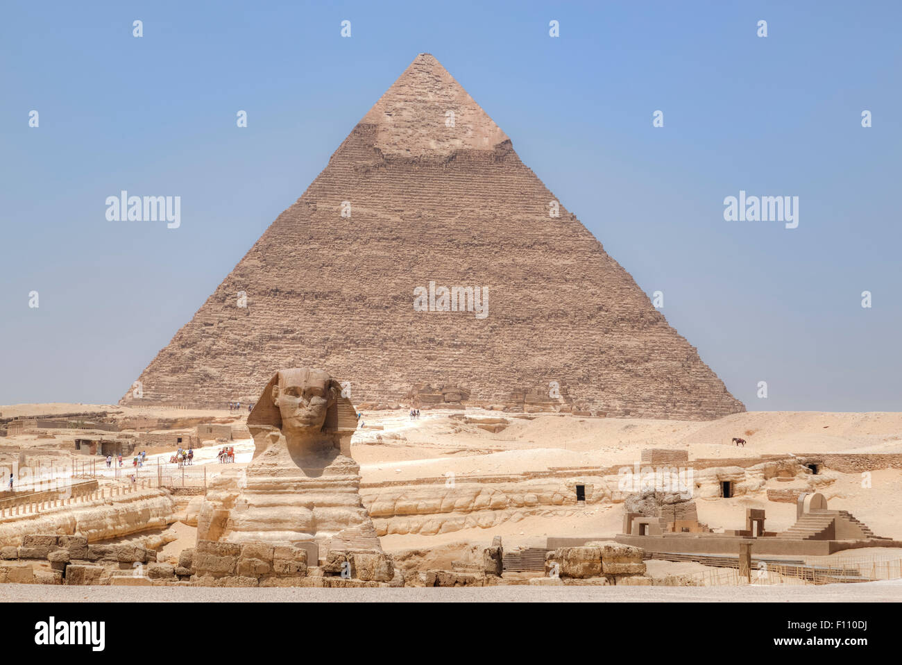 Le grand sphinx de gizeh et les pyramides Banque de photographies et d ...