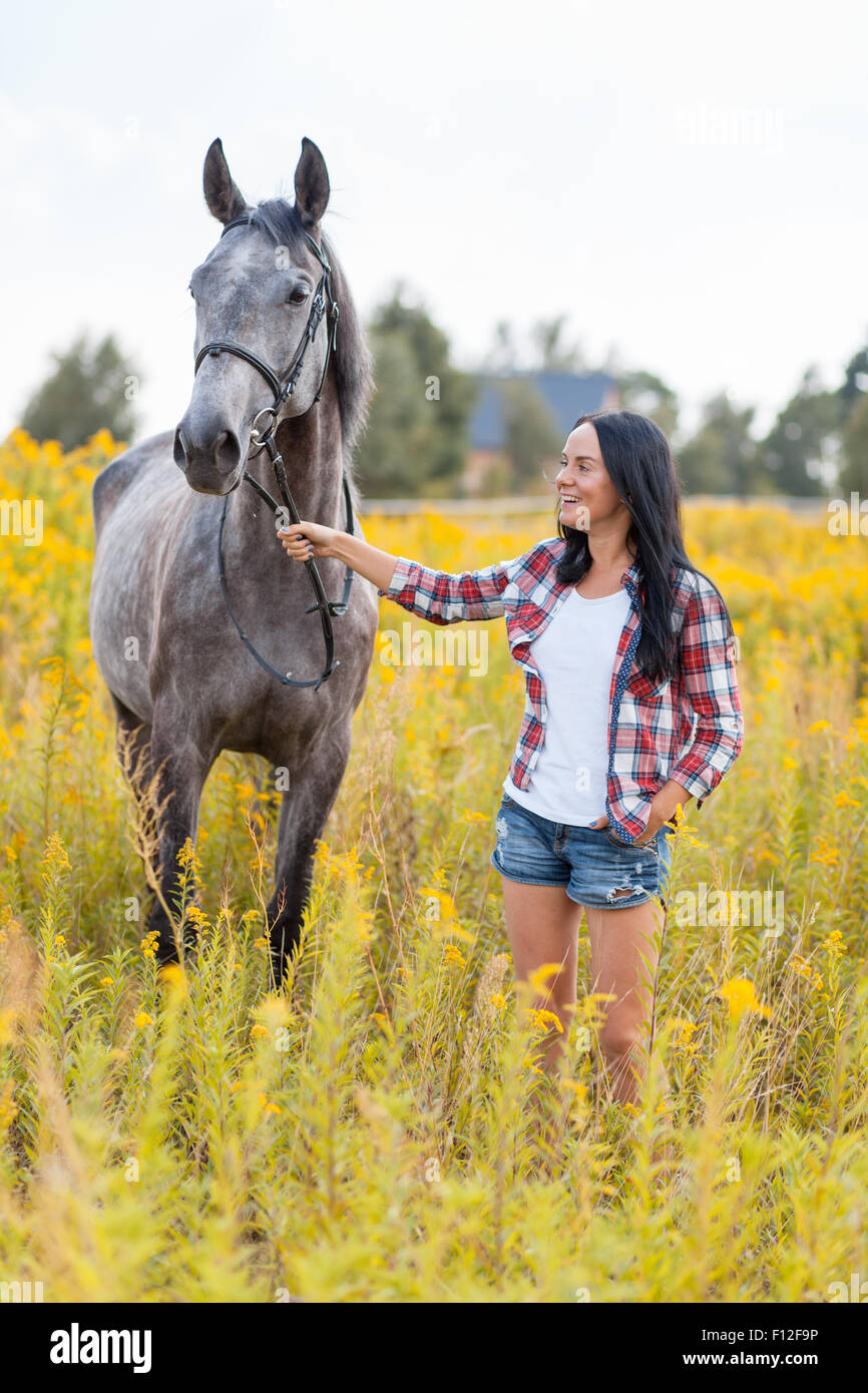 Femme cheval Banque de photographies et d’images à haute résolution - Alamy