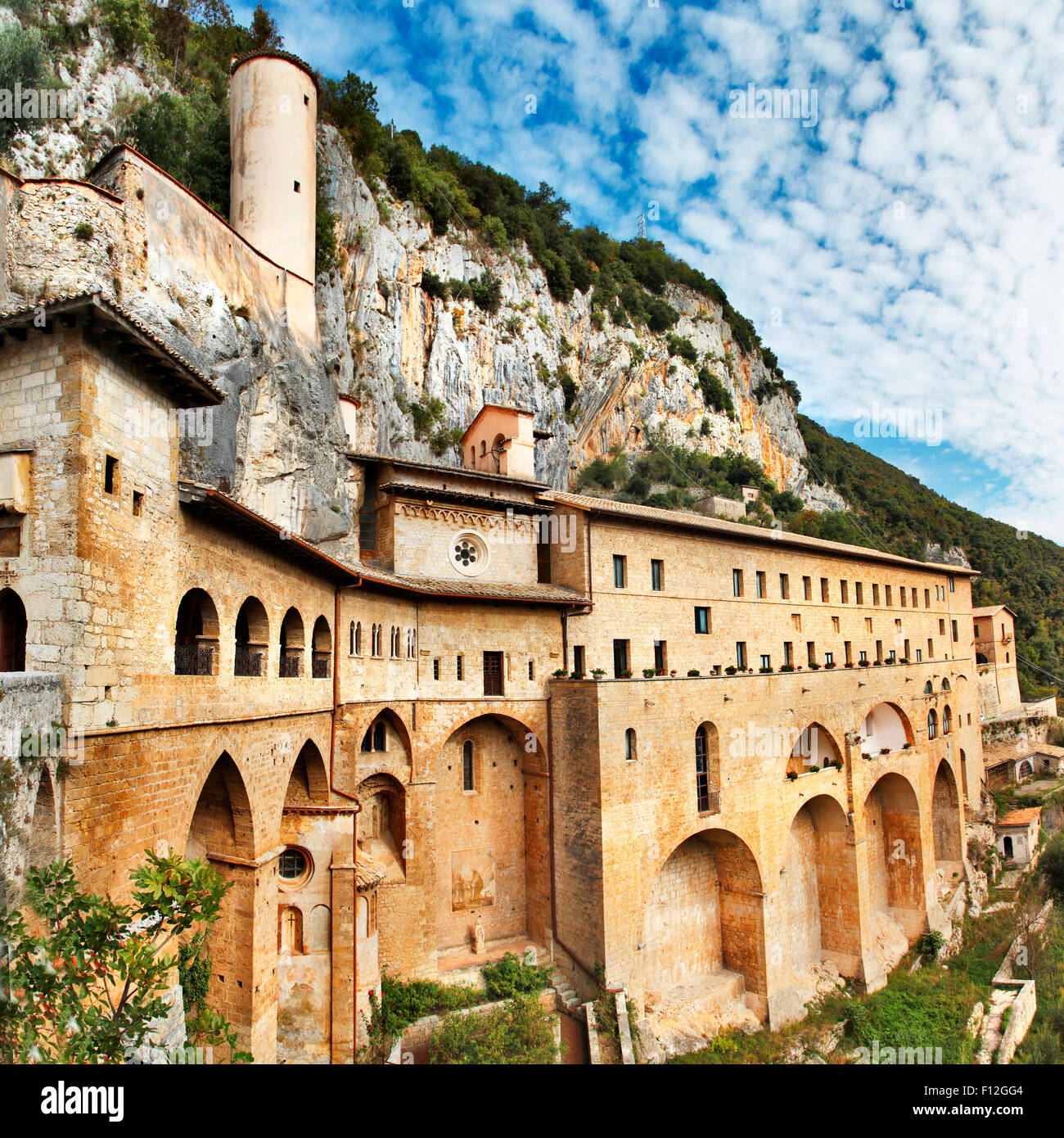 Subiaco monastery cave Banque de photographies et d’images à haute ...