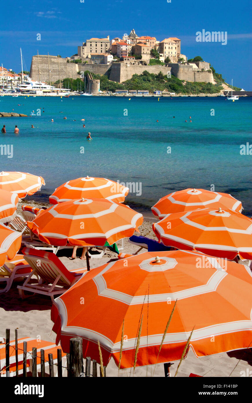 Plage de calvi Banque de photographies et d’images à haute résolution ...