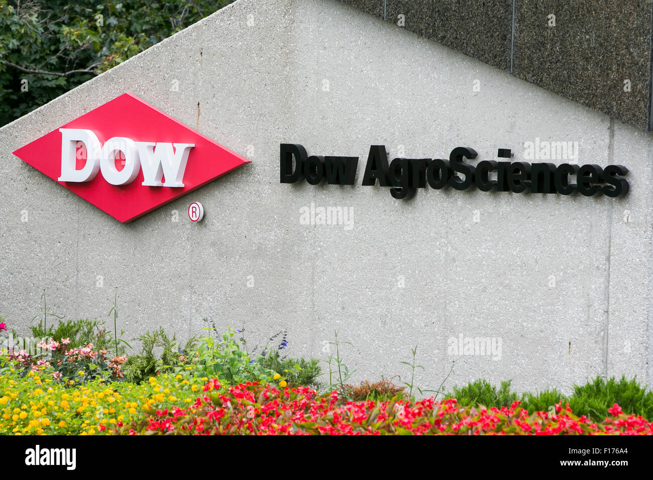 Dow chemical logo Banque de photographies et d’images à haute ...