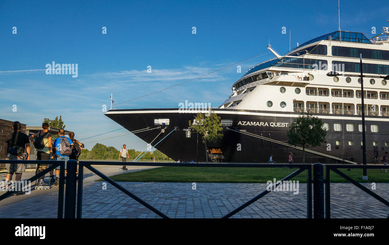 Bordeaux, France, le 28 août 2015 : le navire de croisière de luxe ...