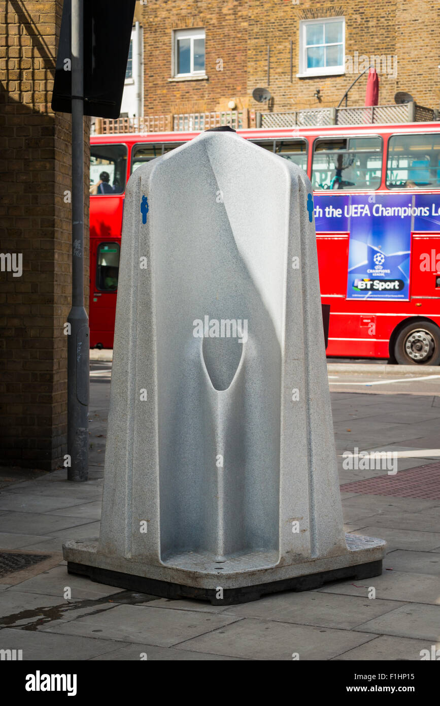 Le pissoir Banque de photographies et d’images à haute résolution - Alamy