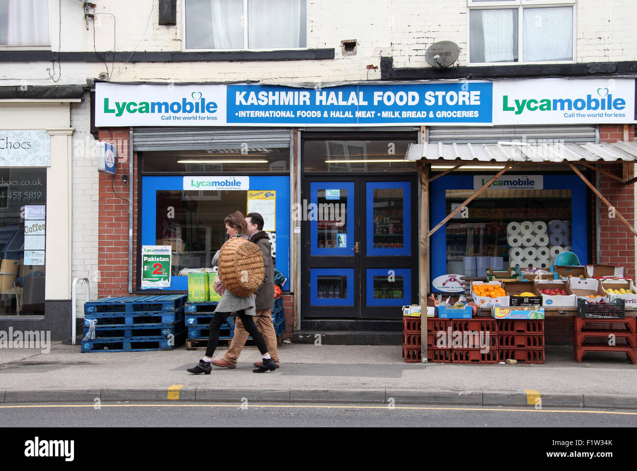 Boutique halal Banque de photographies et d’images à haute résolution ...