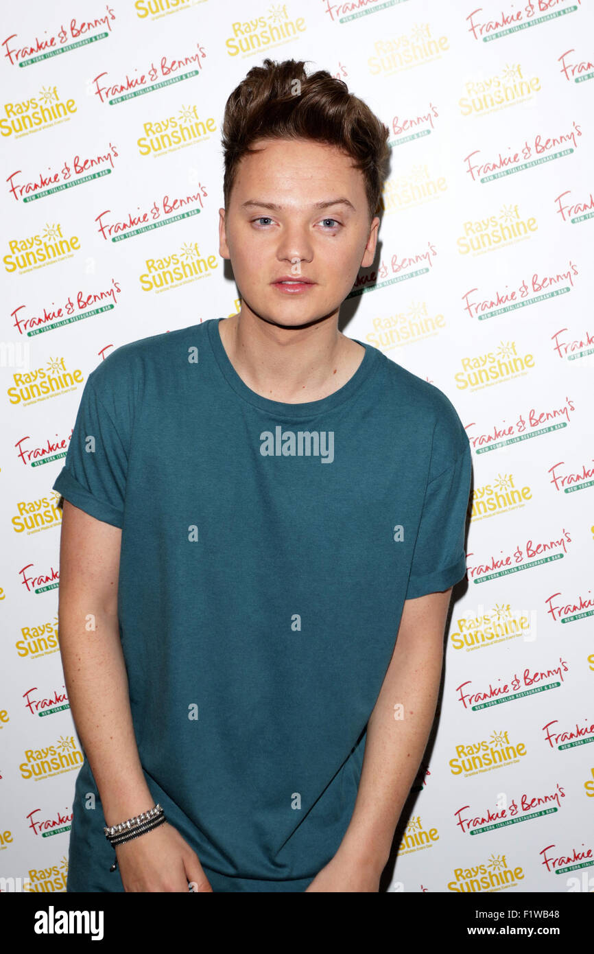 Conor maynard assiste t Banque de photographies et d’images à haute ...