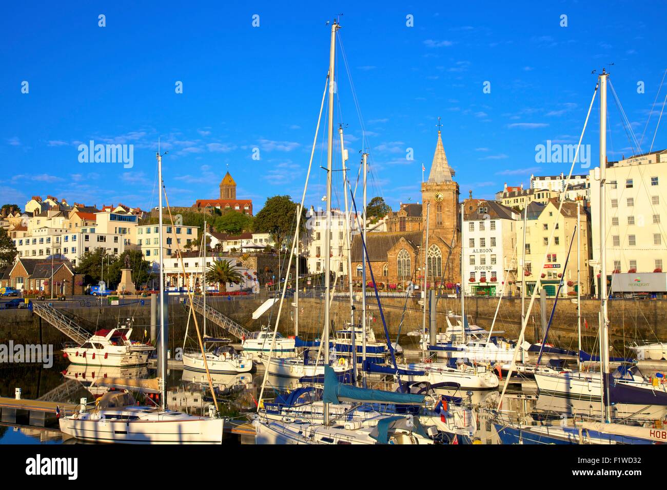 La Capitale De Guernesey Banque d'image et photos - Alamy