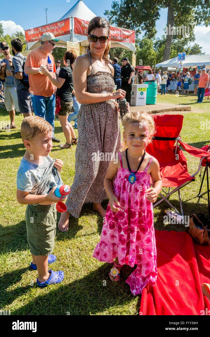 Acadian girl Banque de photographies et d’images à haute résolution - Alamy