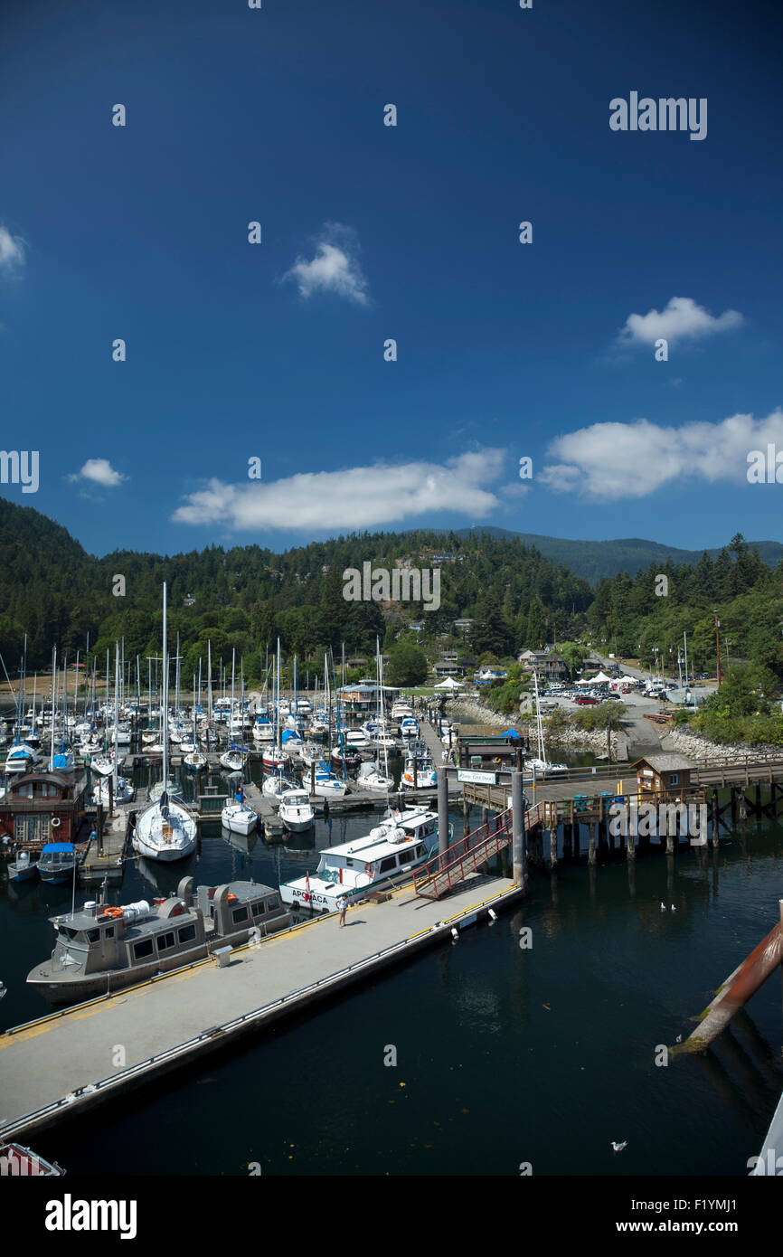 Snug cove marina bowen island Banque de photographies et d’images à ...