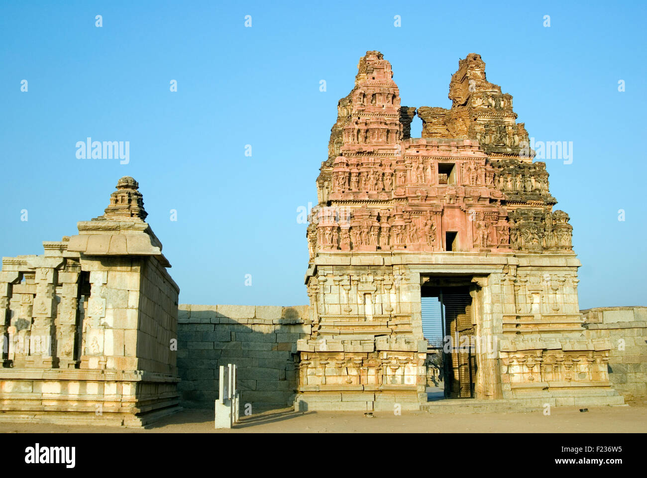 Temple vithal Banque de photographies et d’images à haute résolution ...