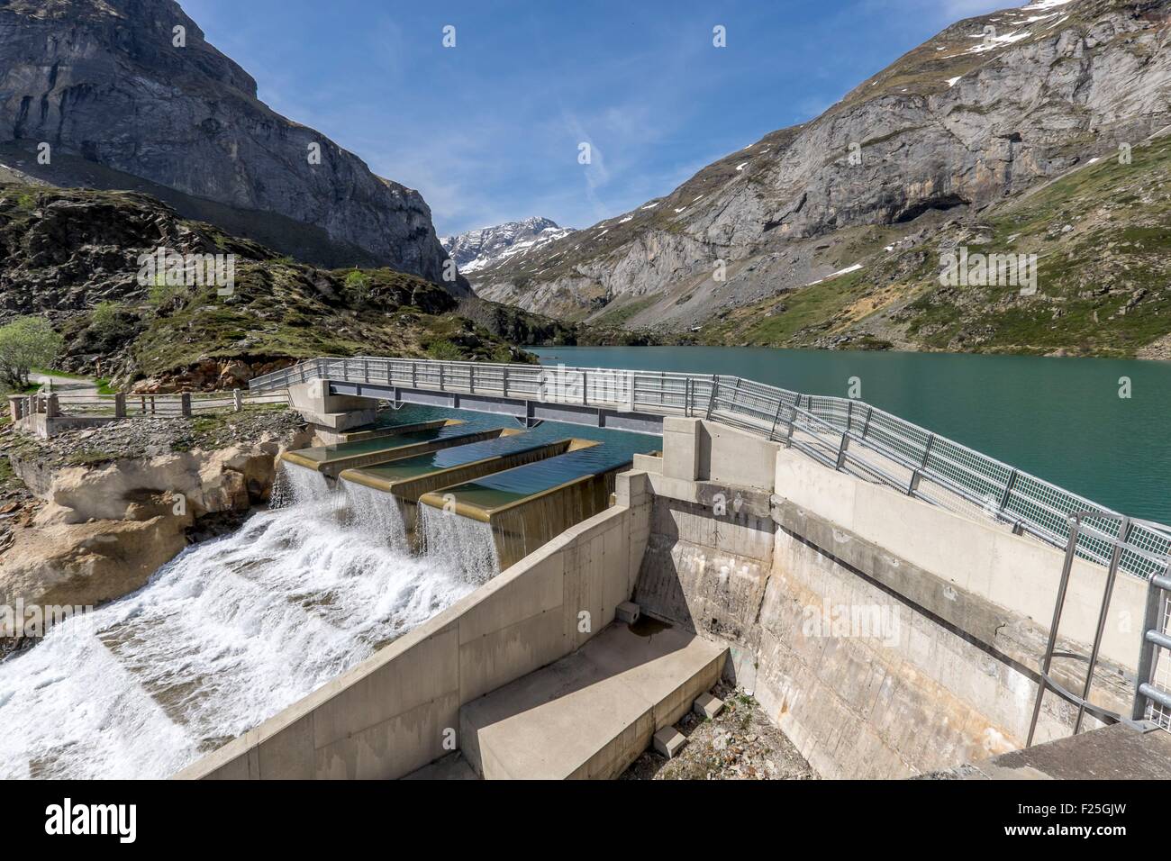 France, Hautes Pyrénées, Font-romeu, cirque d'Estaube, barrage des ...