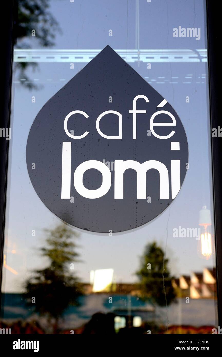 Le Quartier De Barbes Banque d'image et photos - Alamy