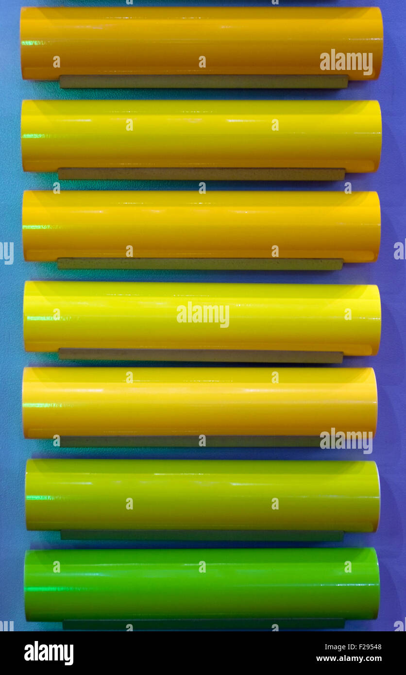 Neon tubes Banque de photographies et d’images à haute résolution - Alamy