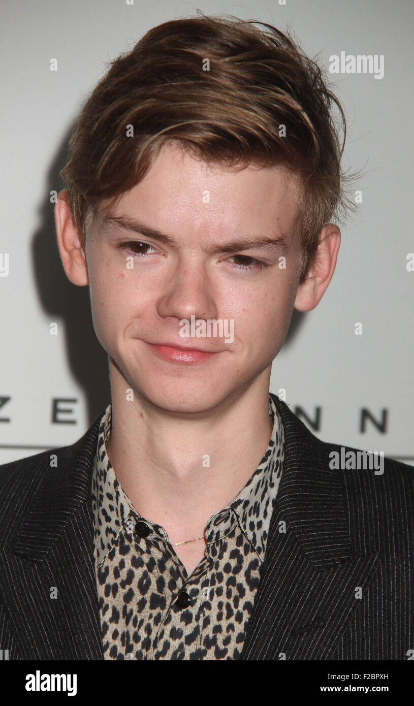 Actor thomas sangster Banque de photographies et d’images à haute ...