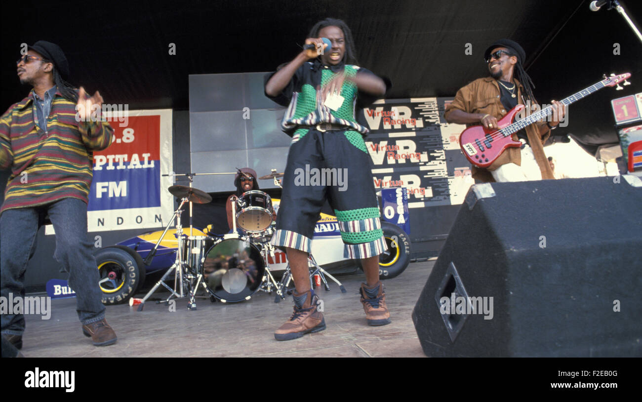 Reggae band uk Banque de photographies et d’images à haute résolution ...