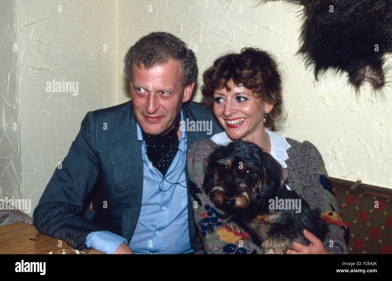 Der Deutsche réalisateur Tom TOELLE mit der Schauspielerin Ulli Philipp ...