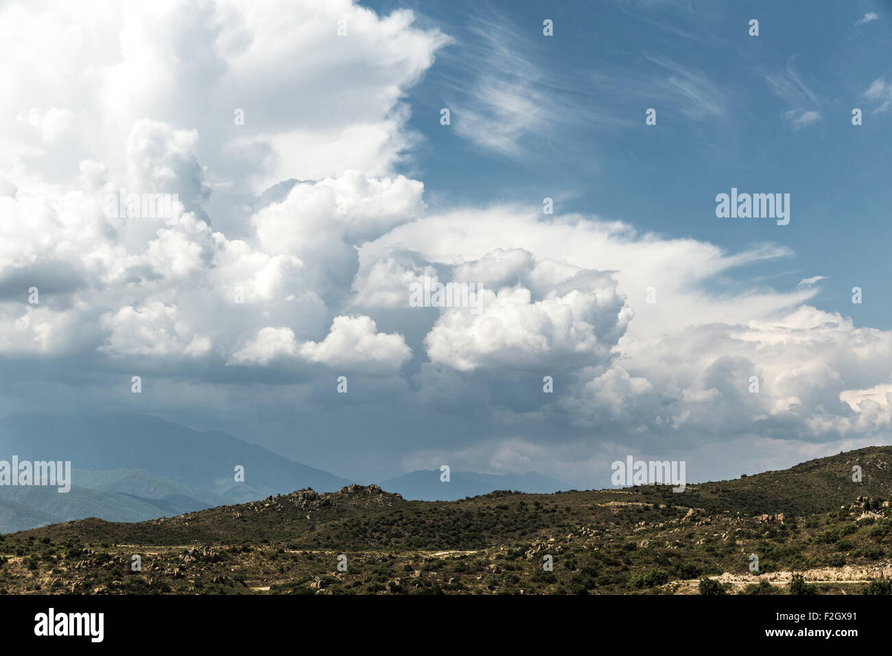 Paysage du sud de la france Banque de photographies et d’images à haute ...