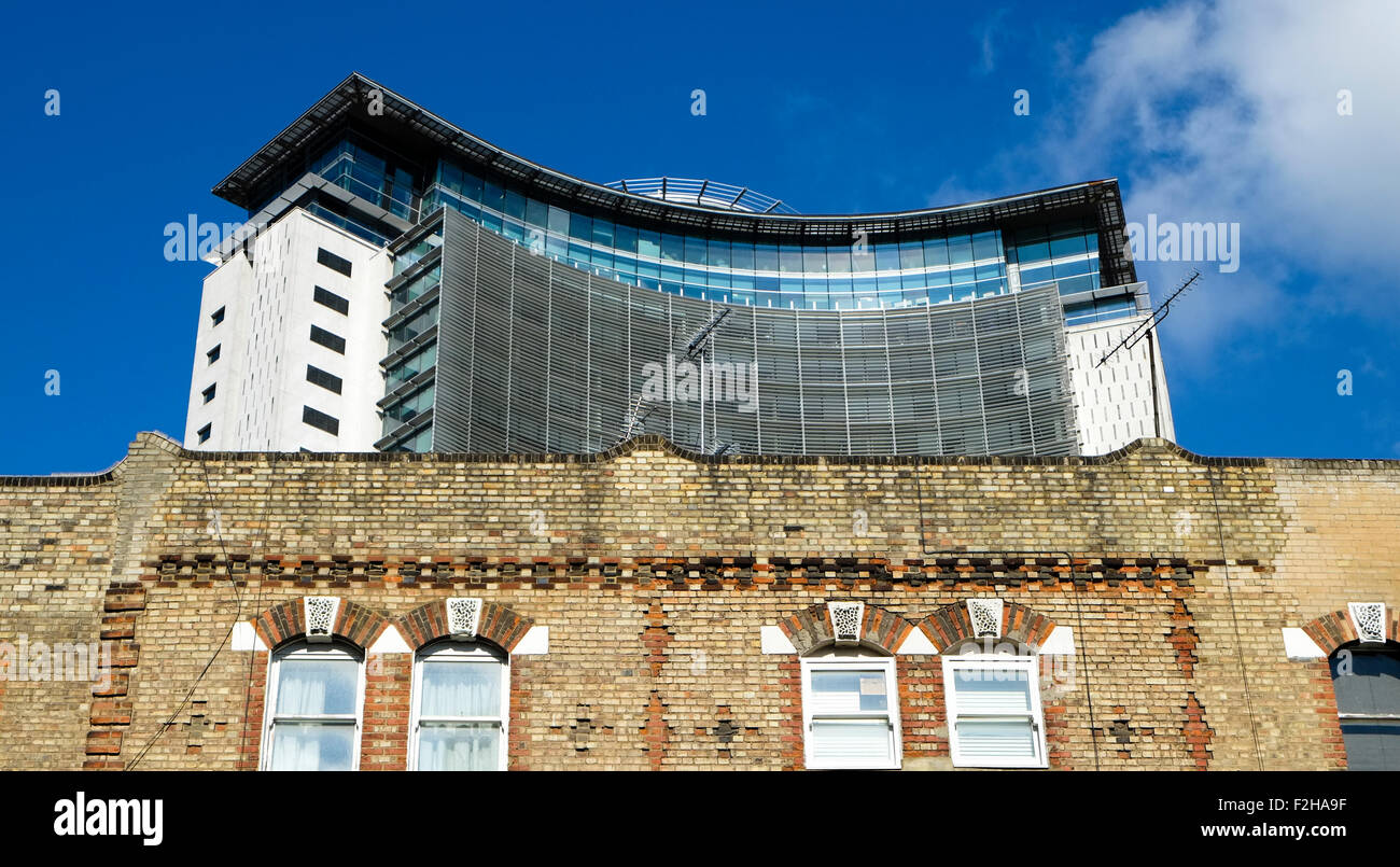 Empress state building Banque de photographies et d’images à haute ...