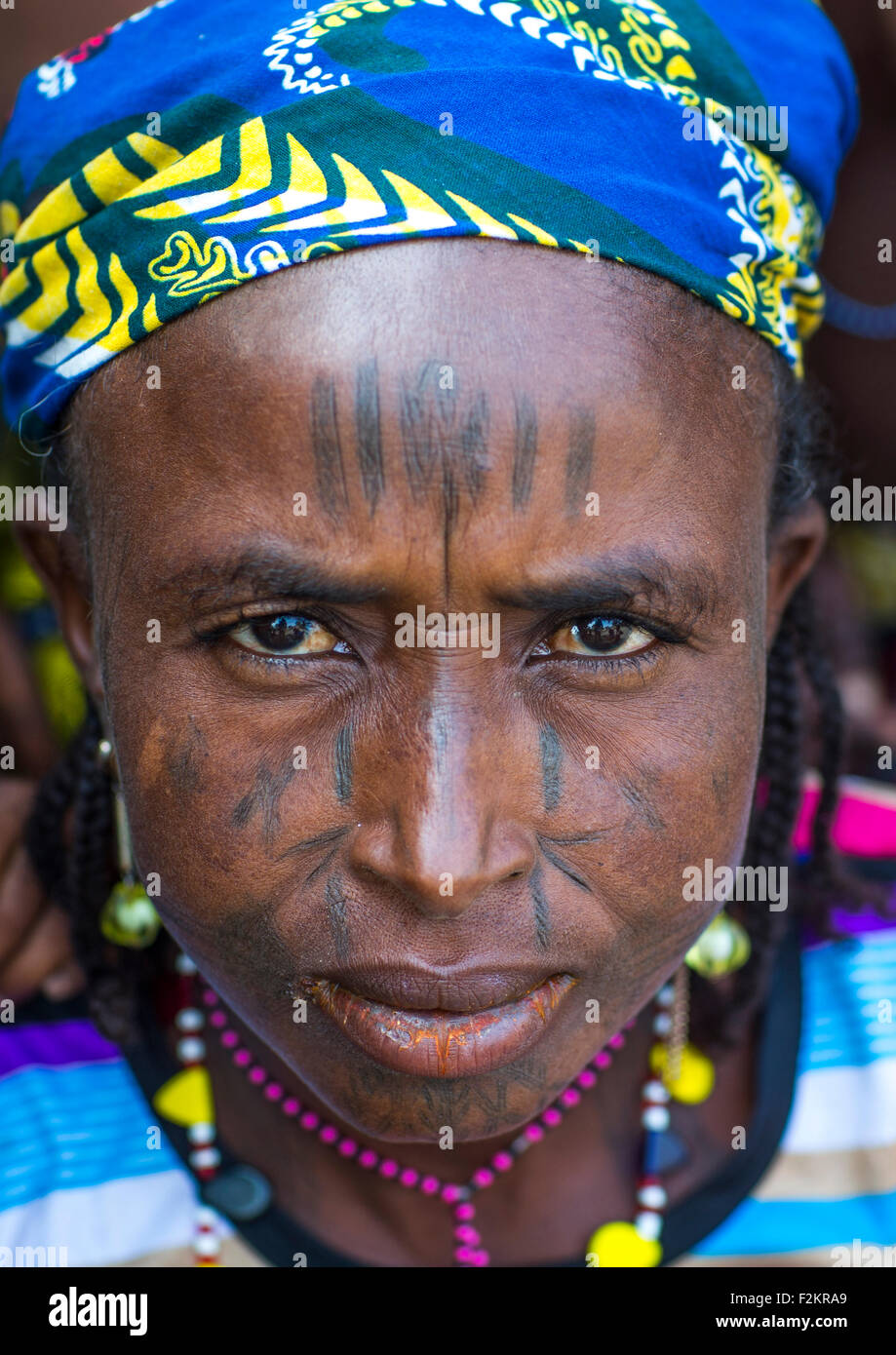 Scarification peul femme Banque de photographies et d’images à haute résolution - Alamy