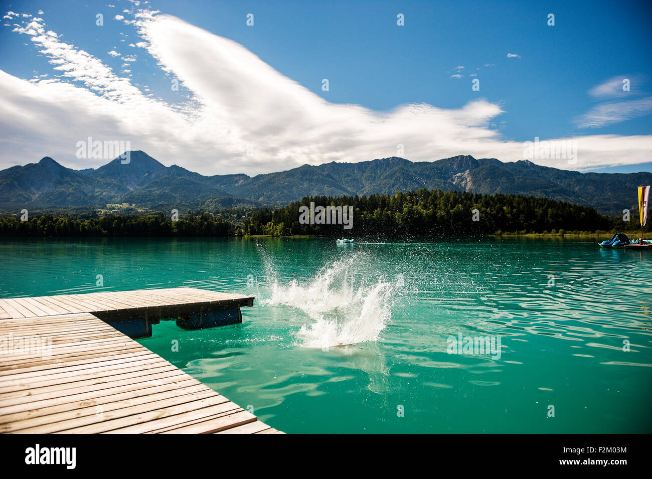 L'Autriche, la Carinthie, jetée au lac de Faak Photo Stock - Alamy