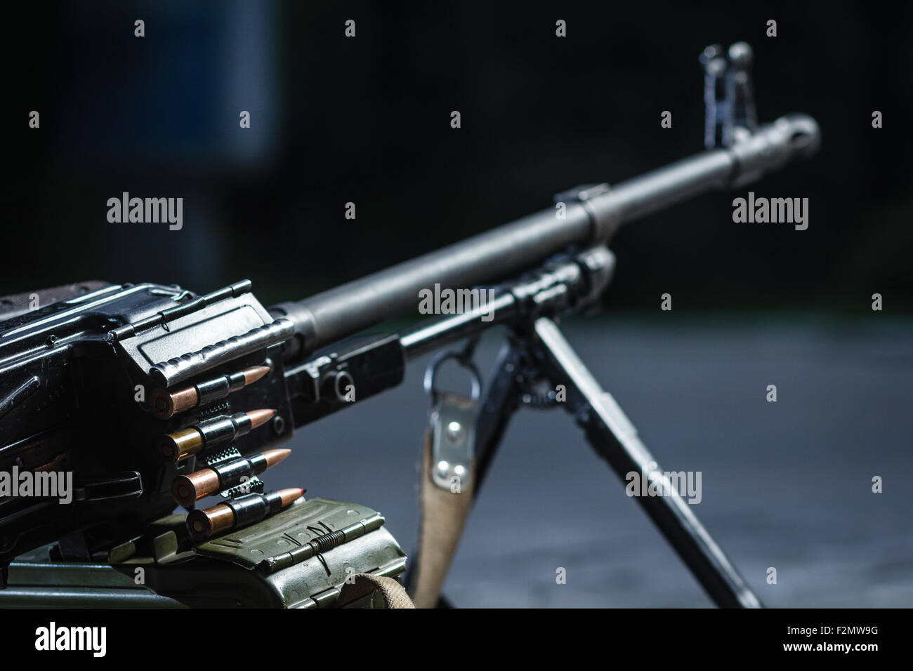 Pkm machine gun Banque de photographies et d’images à haute résolution ...