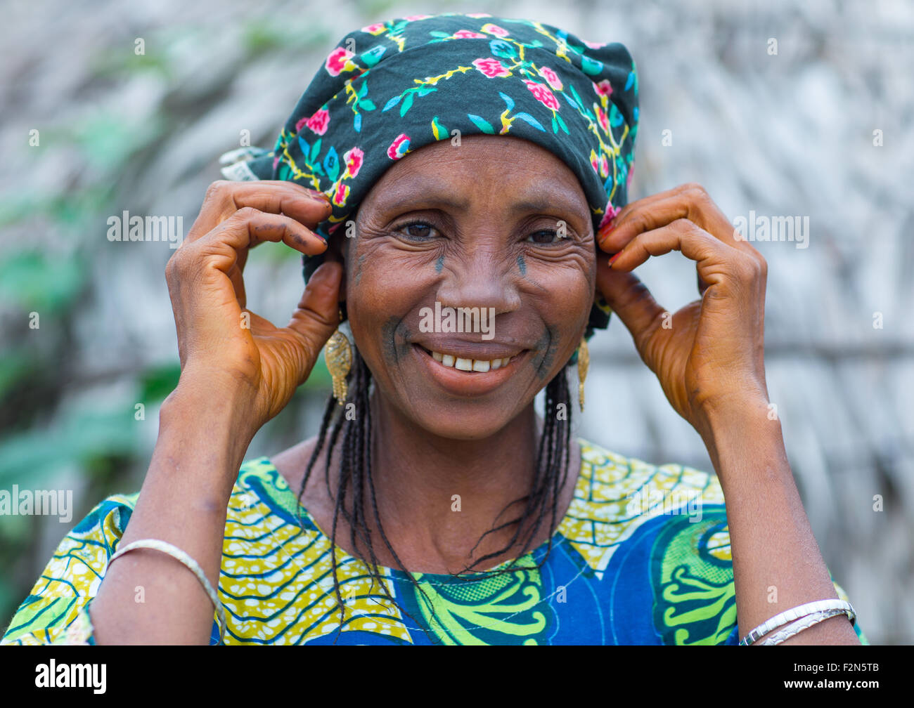 Tatouages visage peul Banque de photographies et d’images à haute résolution - Alamy