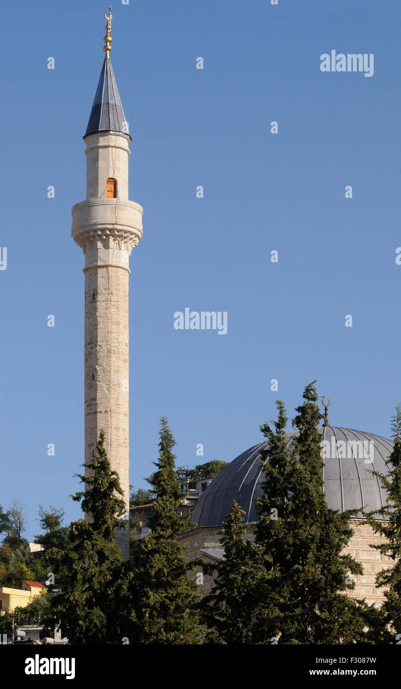 Le minaret et toit en dôme de la mosquée de plomb, Xhamia e Plumbit ...