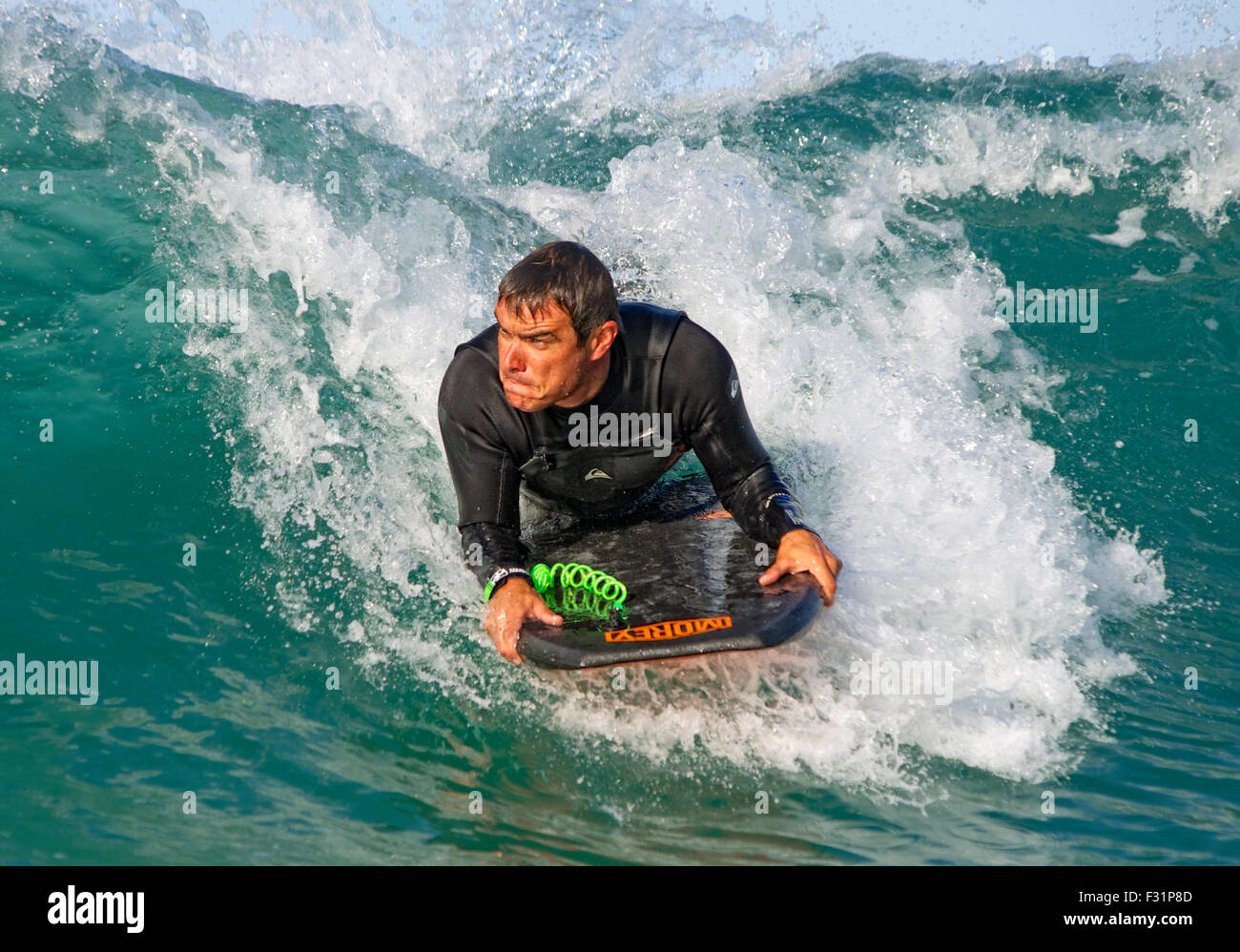 Vague de bodyboard Banque de photographies et d’images à haute ...