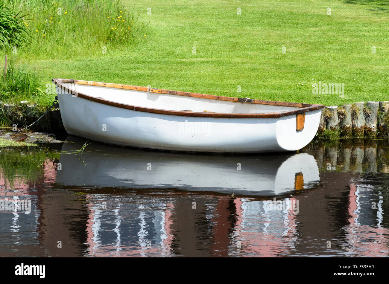Bateau pneumatique d'aviron Banque de photographies et d’images à haute ...