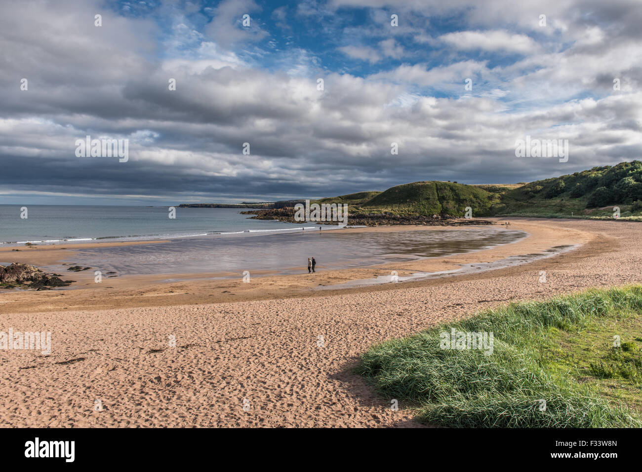 Plage de la baie de coldingham Banque de photographies et d’images à ...