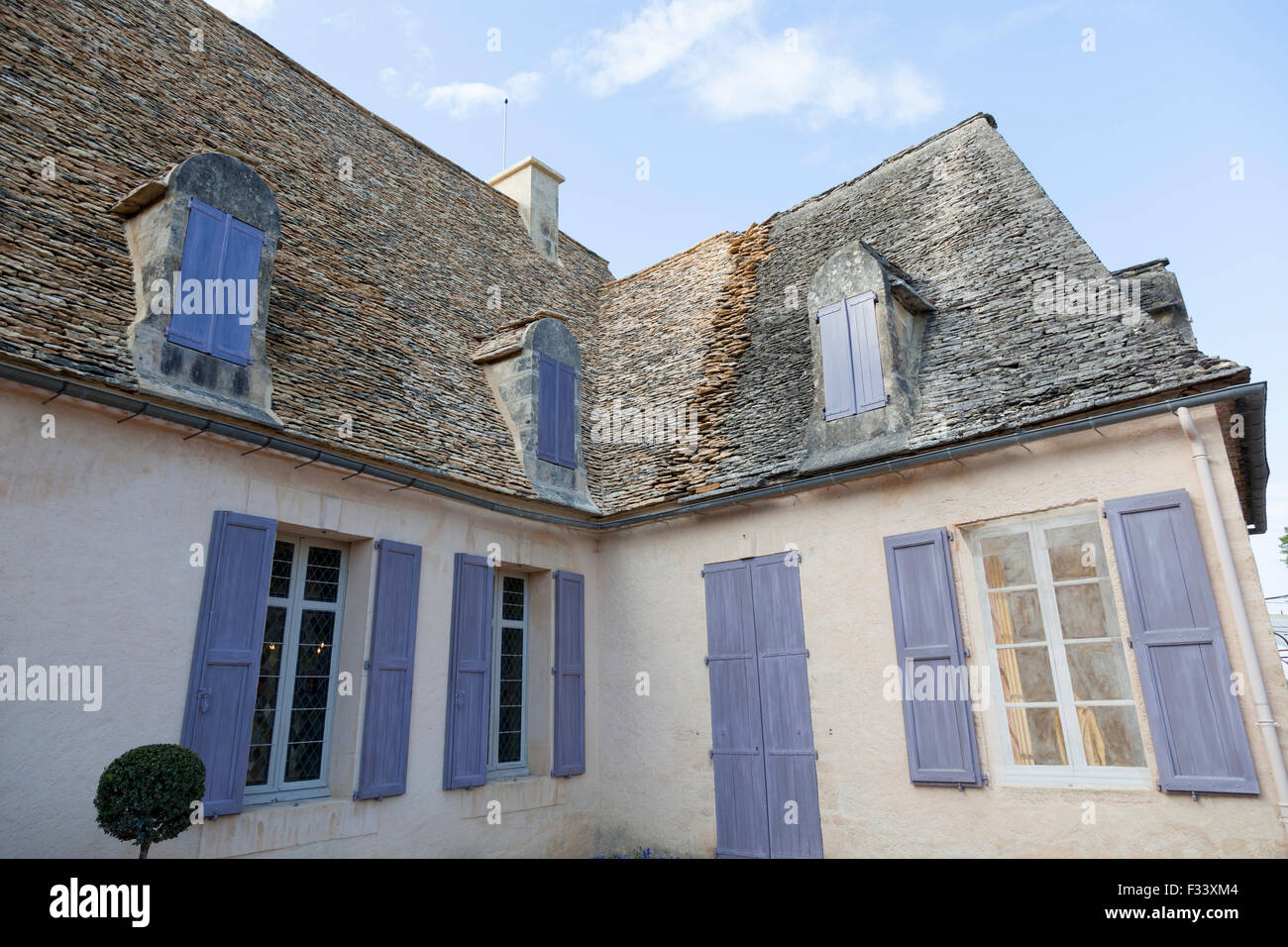 Lauzes toiture Banque de photographies et d’images à haute résolution ...