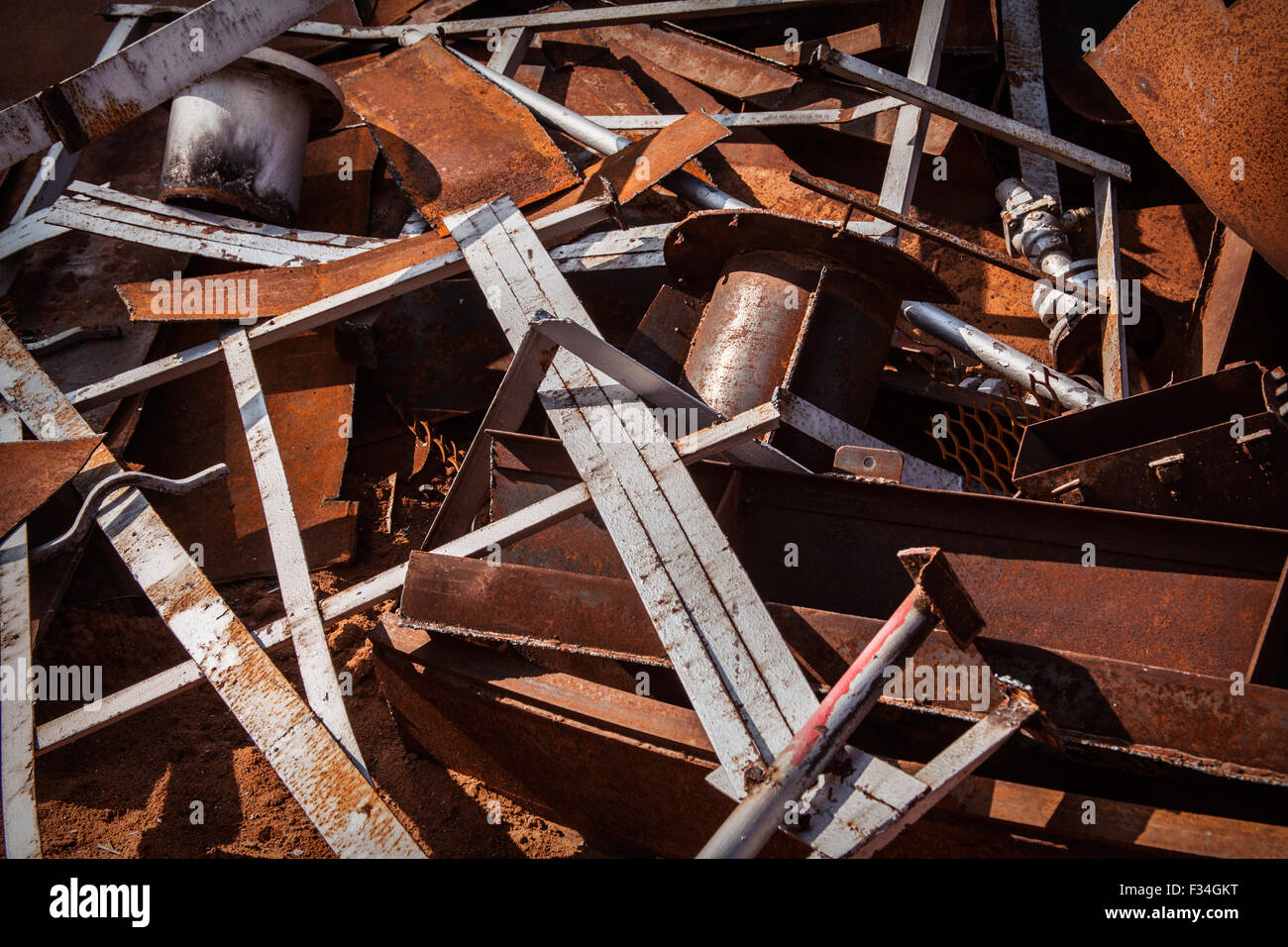 Tas de ferraille pour la construction Banque de photographies et d ...