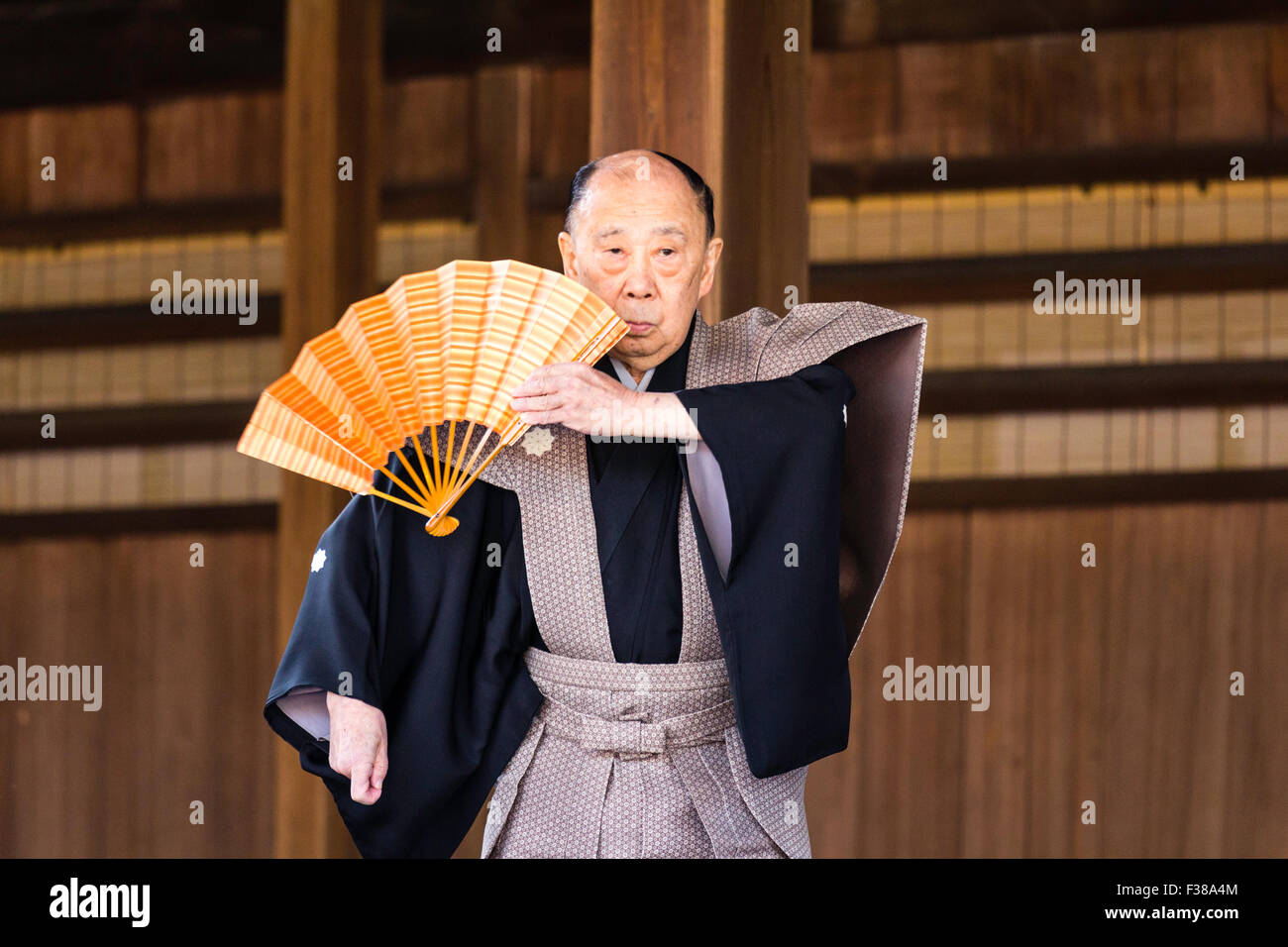 Au Yasaka, à Kyoto, le célèbre acteur Nô Japonais Katayama, Yusetsu ...