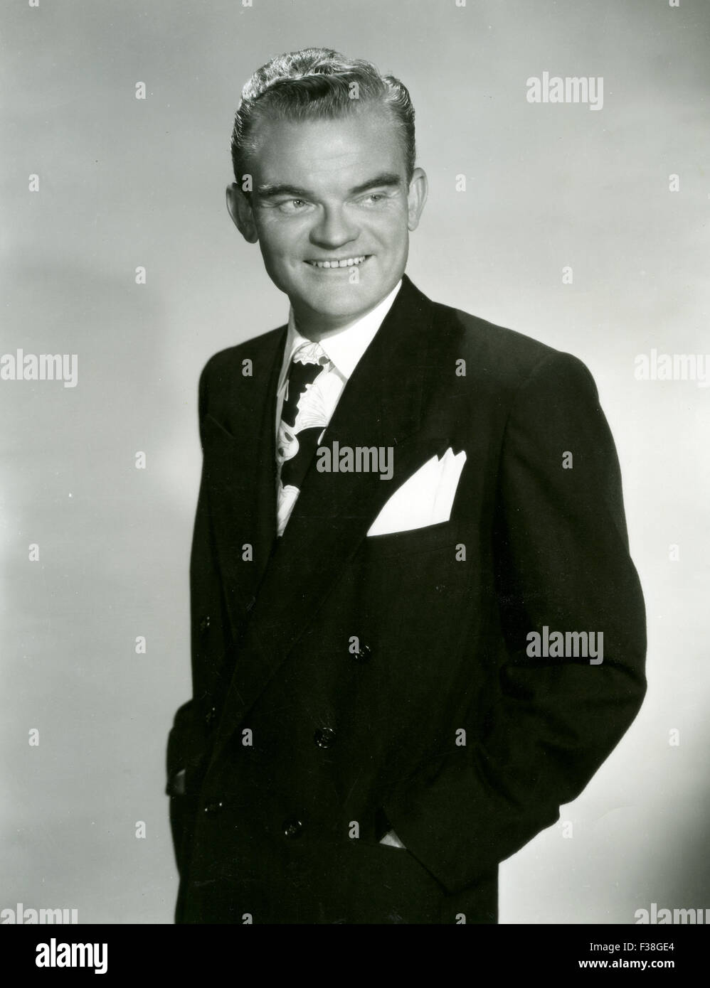 Spike jones Banque de photographies et d’images à haute résolution - Alamy