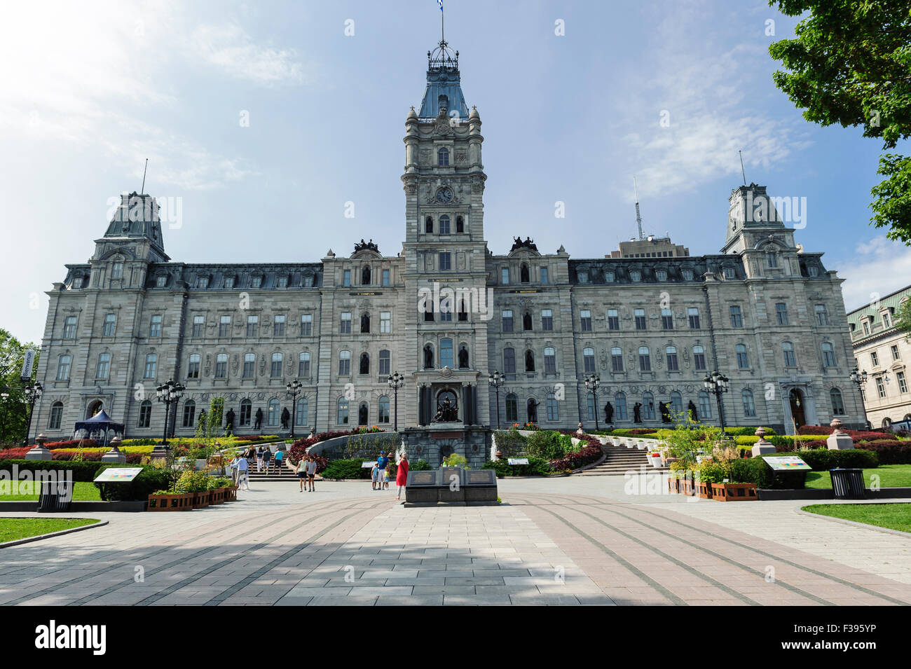 Parlement quebec Banque de photographies et d’images à haute résolution ...