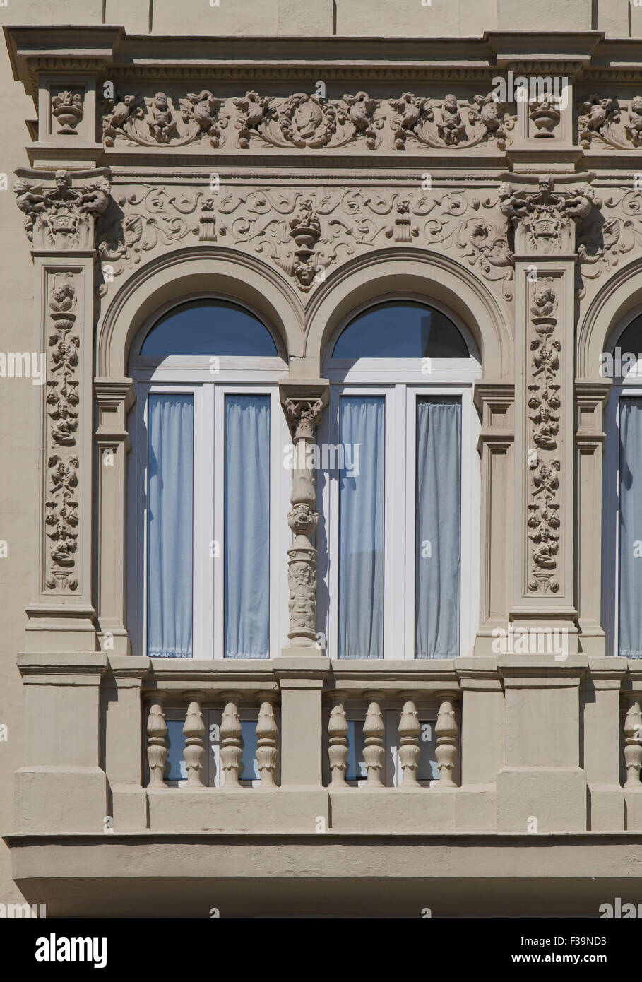 Façade de style mauresque Banque de photographies et d’images à haute ...