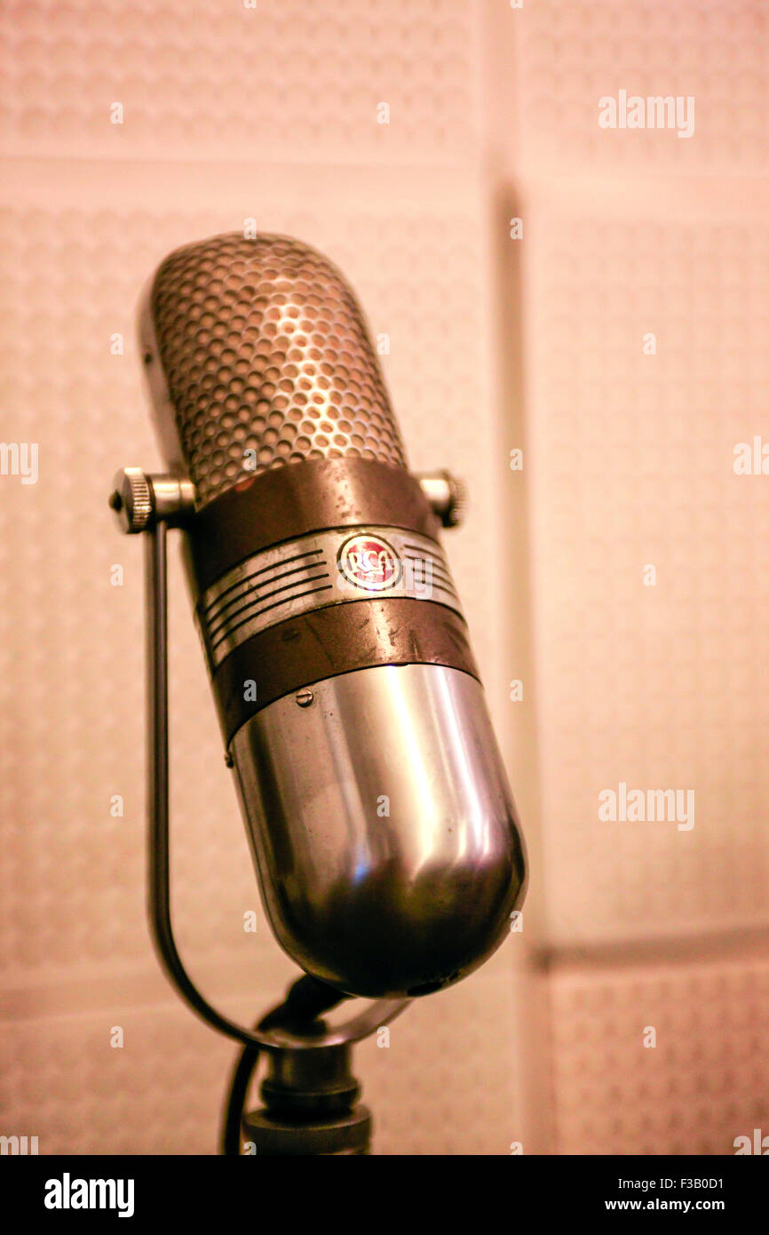 1950s microphone Banque de photographies et d’images à haute résolution ...